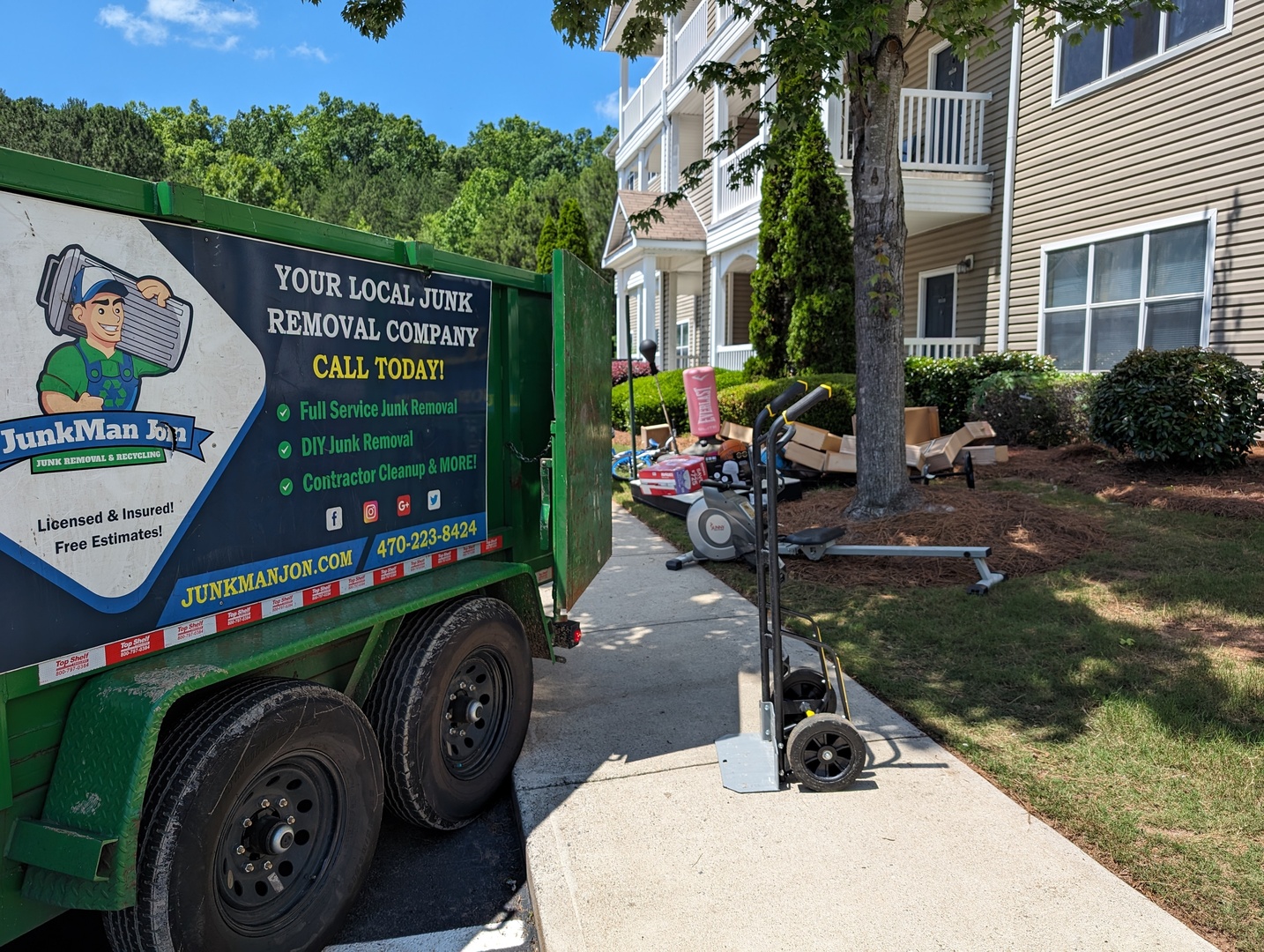 How Same-Day Junk Removal Can Help During a Move - JunkMan Jon
